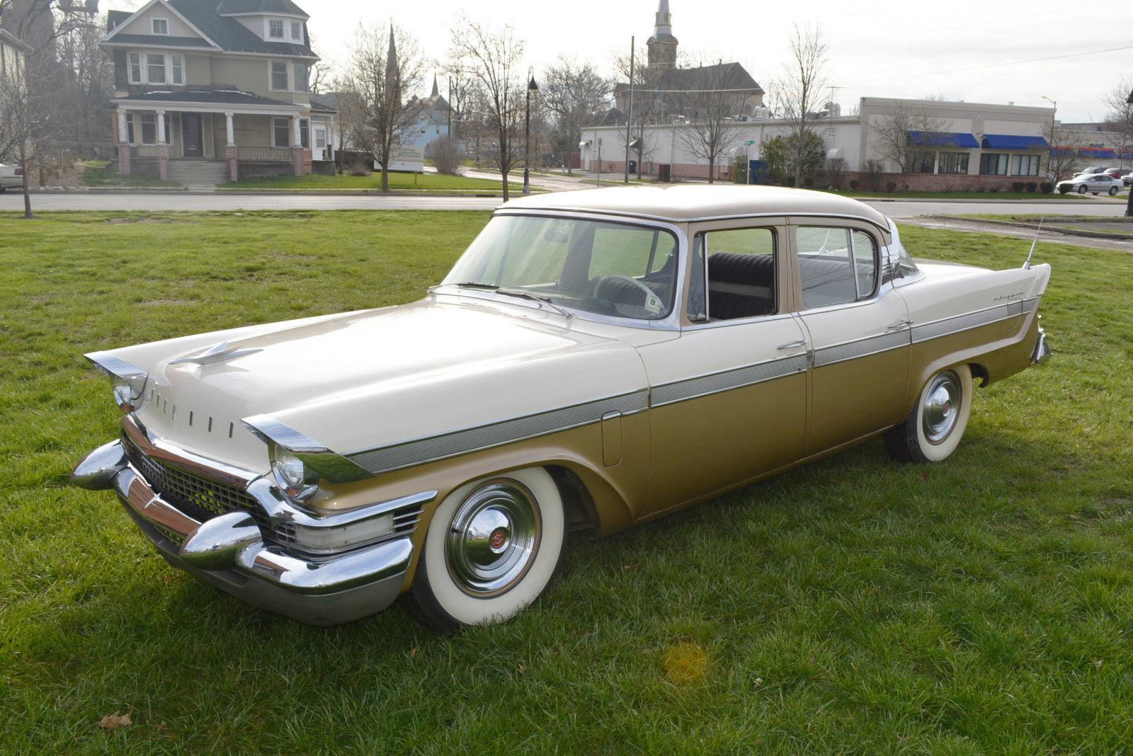 1957 Packard Clipper na prodej