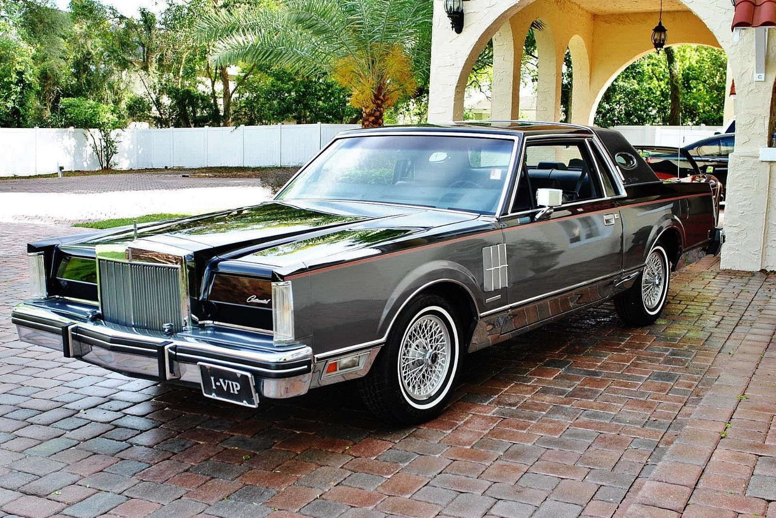 1983 Lincoln Continental Mark VI na prodej