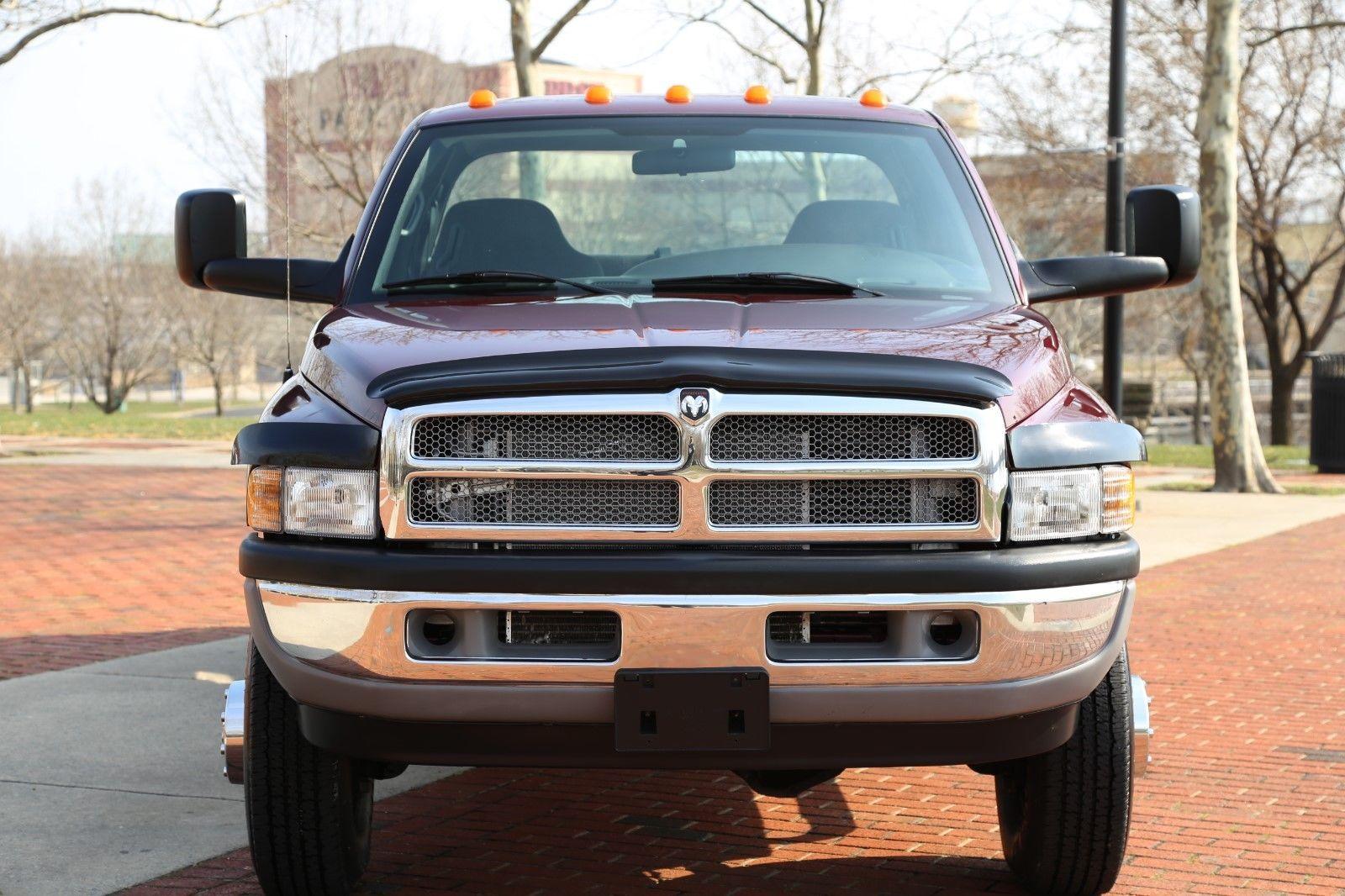 2002 Dodge Ram 3500 na prodej