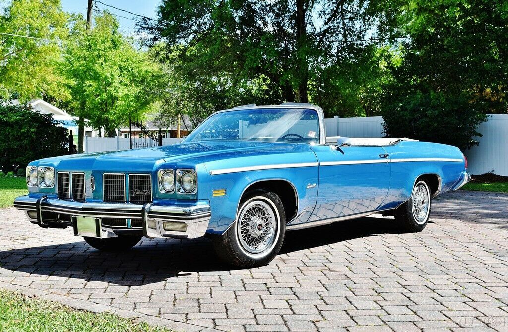 1975 Oldsmobile Delta 88 Convertible na prodej